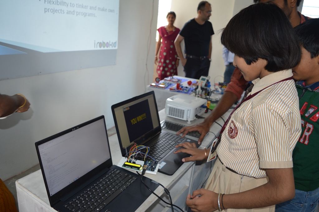 Robotic Lab – St. Xavier's Public School, Bagnan | Best ICSE School in ...